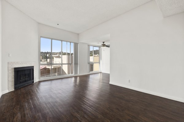 1611 N Formosa Ave
