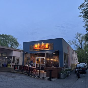 FARM BURGER - DECATUR - Updated October 2025 - 598 Photos & 940 Reviews ...