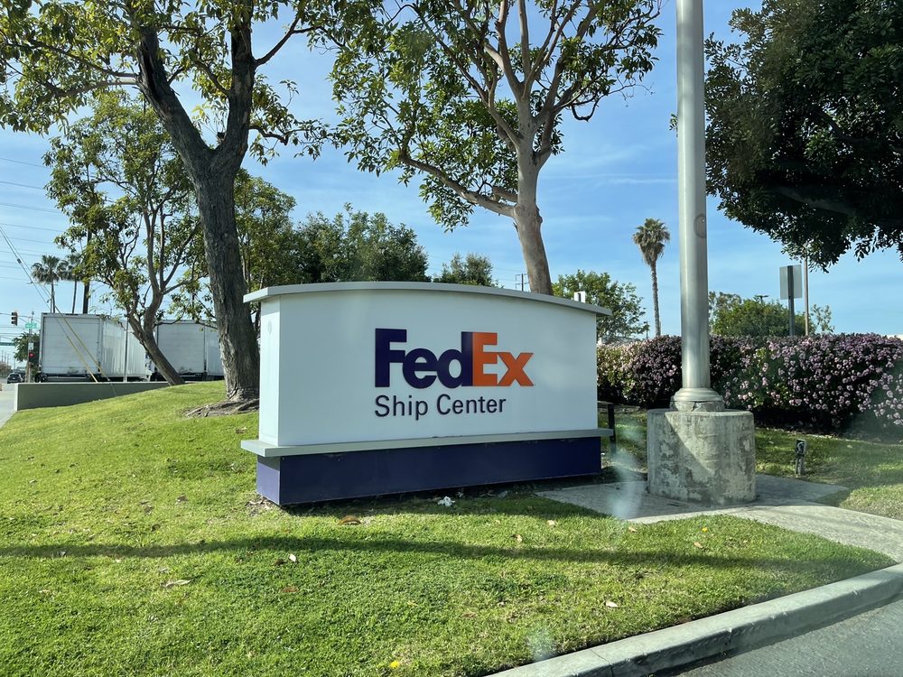 FEDEX SHIP CENTER - Updated July 2024 - 17 Photos & 72 Reviews - 18115 ...