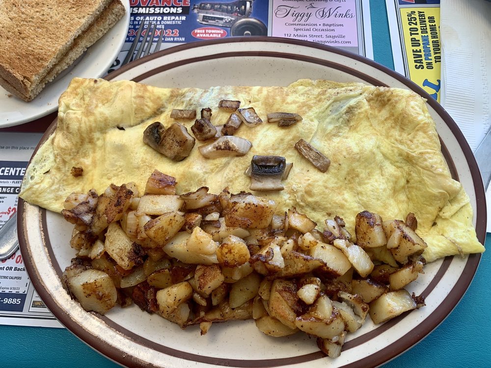 BLT CAFE ST JAMES - 126 Photos & 79 Reviews - 521 Lake Ave, St. James ...