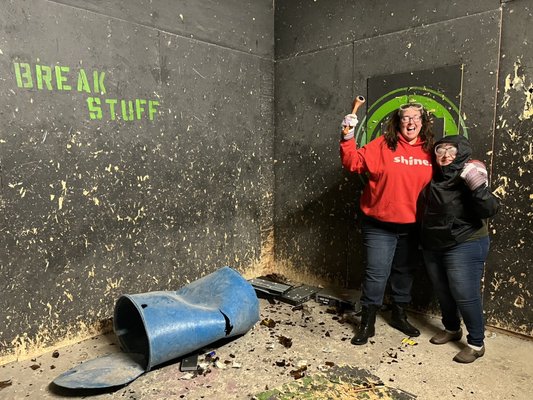 BREAK STUFF - Updated August 2025 - 214 Photos & 297 Reviews - 860 S ...