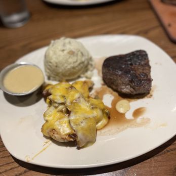 OUTBACK STEAKHOUSE - Updated August 2025 - 98 Photos & 144 Reviews ...