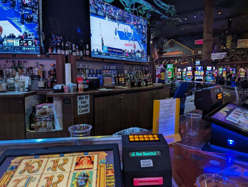 TREE BAR - Updated October 2025 - 31700 S Las Vegas Blvd, Primm, Nevada ...