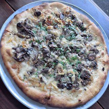 DIMO’S APIZZA - Updated July 2024 - 200 Photos & 175 Reviews - 701 E ...