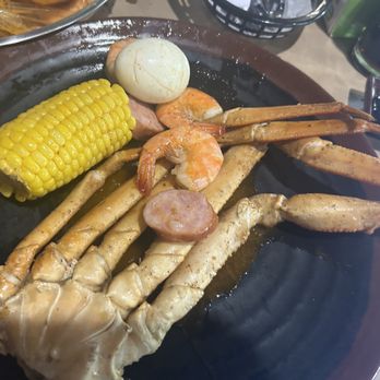 MR CRAB CAJUN SEAFOOD - Updated July 2024 - 53 Photos & 30 Reviews ...