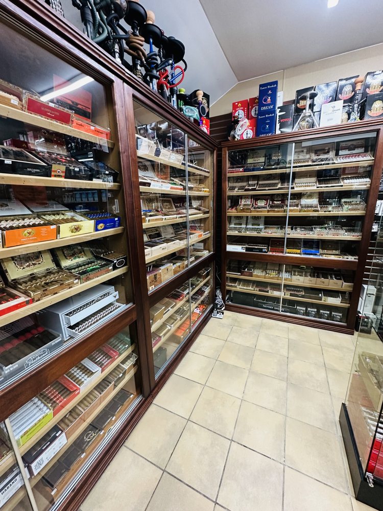 GJ 2 SMOKE SHOP - Updated March 2025 - 537 County St, Taunton ...
