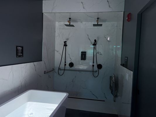 SWEATHOUZ - Updated October 2025 - 19 Photos & 12 Reviews - 5724 Hamlin ...