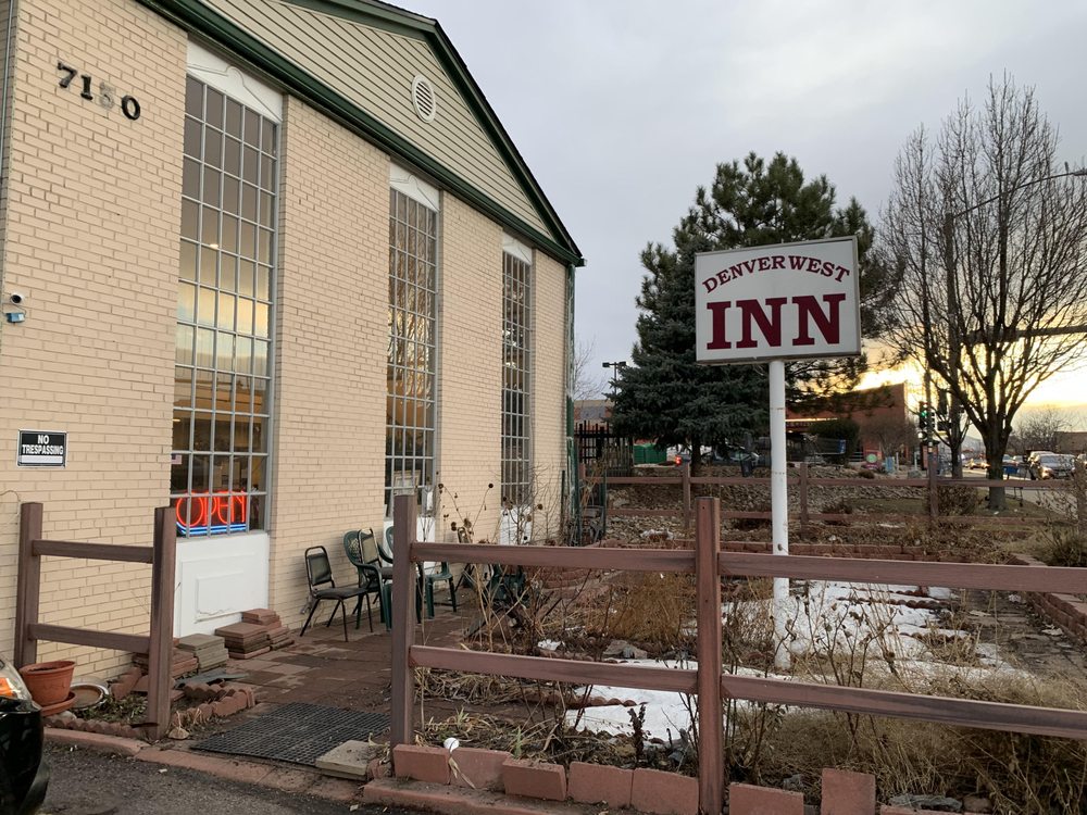 DENVER WEST INN - Updated January 2026 - 17 Photos & 12 Reviews - 7150 ...