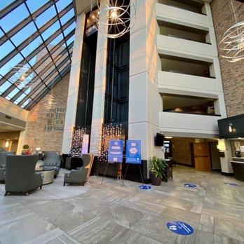 DOUBLETREE BY HILTON HOTEL JOHNSON CITY - Updated November 2025 - 110 ...