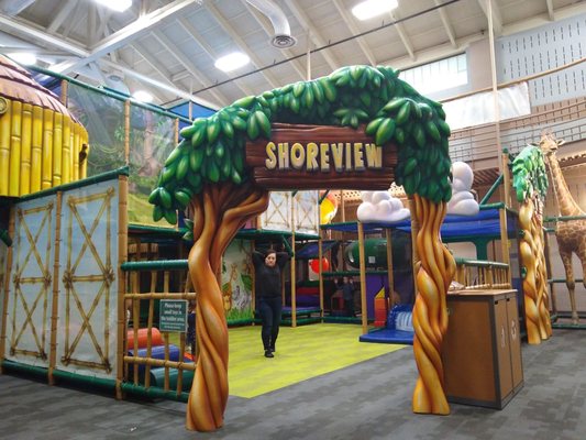 SHOREVIEW COMMUNITY CENTER - 33 Photos & 19 Reviews - Swimming Pools ...