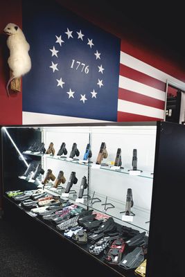 GUNS 4 LESS - Updated December 2025 - 23 Photos & 33 Reviews - 2113 Del ...