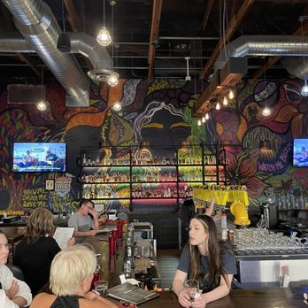 STATE 48 BREWERY DTPHX - Updated May 2025 - 319 Photos & 304 Reviews ...