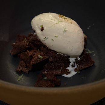 MATILDA - Updated September 2025 - 89 Photos & 34 Reviews - 535 N Wells ...