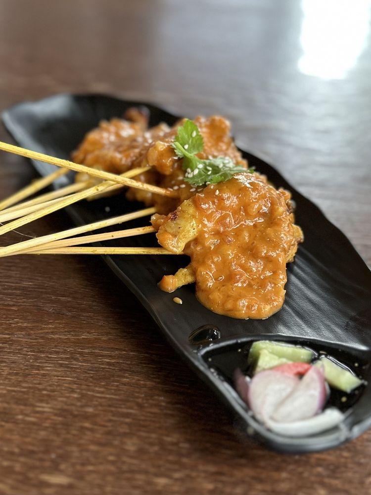 KINN -THAI RESTAURANT - Updated December 2024 - 72 Photos - Park Ave ...