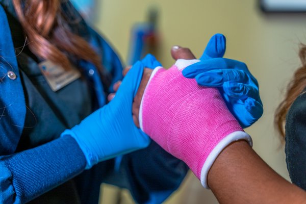 ARIZONA CENTER FOR HAND TO SHOULDER SURGERY - Updated April 2025 - 32 ...