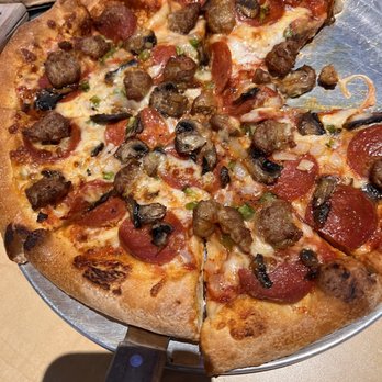 JOBO’S PIZZA PUB - Updated June 2024 - 29 Photos & 28 Reviews - 3310 E ...
