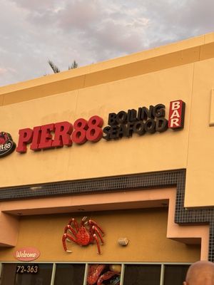 PIER 88 BOILING SEAFOOD & BAR - Updated December 2025 - 203 Photos ...