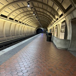 SILVER SPRING METRO STATION - Updated October 2025 - 49 Photos & 32 ...
