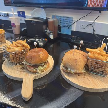 RETRO BITES - Updated December 2025 - 125 Photos & 15 Reviews - 1582 US ...