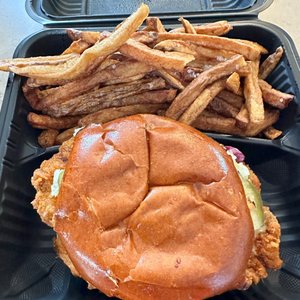 CARRUBBA’S CHICKEN PIT - 28 Photos - 2197 George Urban Blvd, Depew, New ...