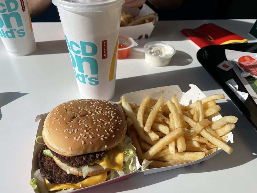 MCDONALD’S - Updated June 2024 - Cardiff Road, Barry, Vale of Glamorgan ...