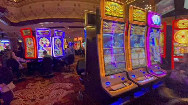 AMERISTAR CASINO RESORT SPA ST. CHARLES - 296 Photos & 254 Reviews ...