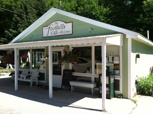 FOOTHILLS RESTAURANT & MOTEL - Updated September 2025 - 22 Photos & 43 ...