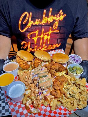 CHUBBY’S HOT CHICKEN - Updated August 2024 - 22 Reviews - 18484 Valley ...
