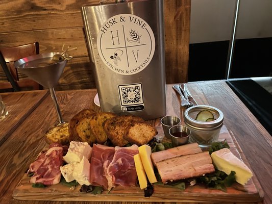 HUSK AND VINE KITCHEN AND COCKTAILS - Updated September 2024 - 294 ...