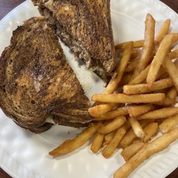 ANGEL’S DINER - Updated October 2025 - 188 Photos & 240 Reviews - 1402 ...