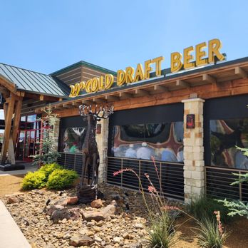 TWIN PEAKS - Updated December 2025 - 211 Photos & 179 Reviews - 3120 S ...