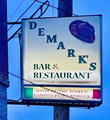 DEMARKS BAR & RESTAURANT - Updated December 2025 - 71 Photos & 12 ...