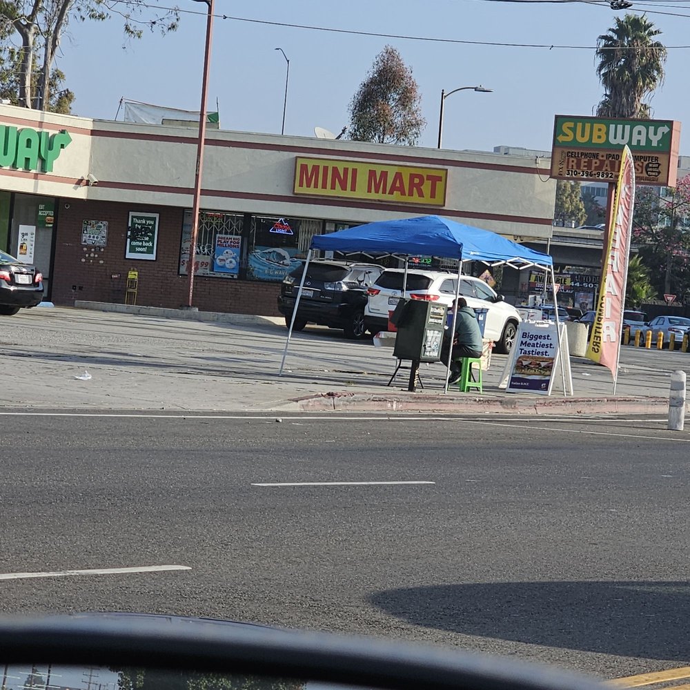 MINI MART GROCERY STORE - Updated January 2026 - 8503 Venice Blvd, Los ...
