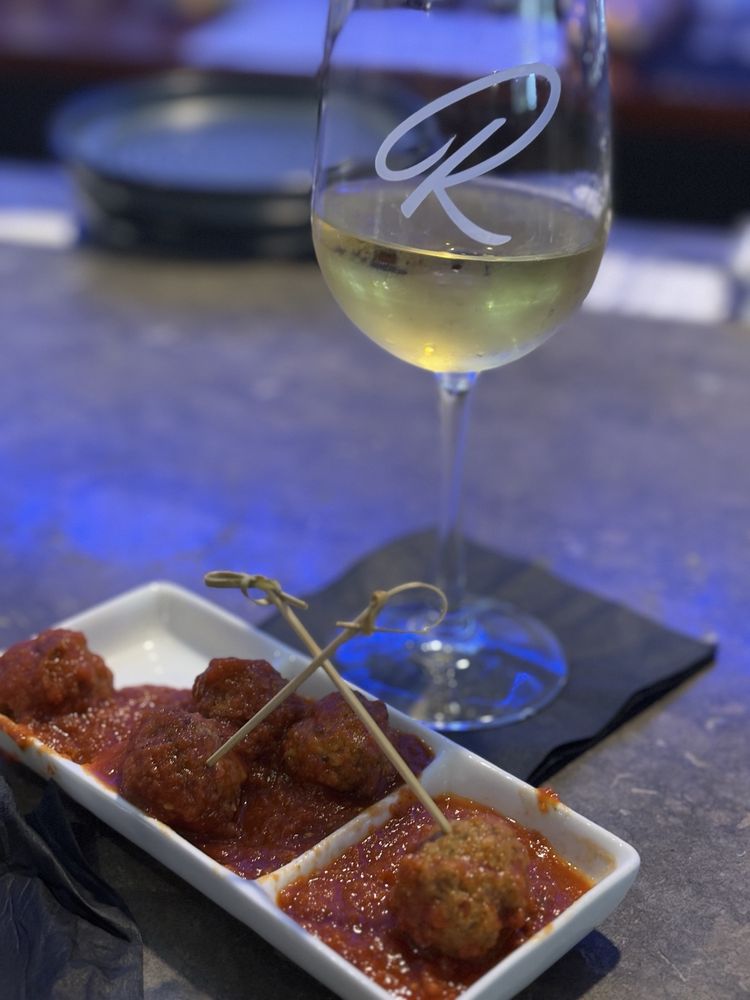 RIZZUTO’S PRIME - Updated December 2025 - 72 Photos & 33 Reviews - 601 ...