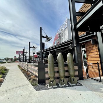 BOMBSHELLS RESTAURANT & BAR - Updated December 2024 - 153 Photos & 196 ...