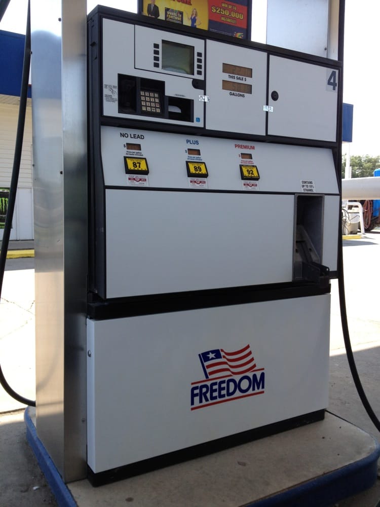 FREEDOM OIL - Updated June 2025 - 1102 W Main, Lexington, Illinois ...