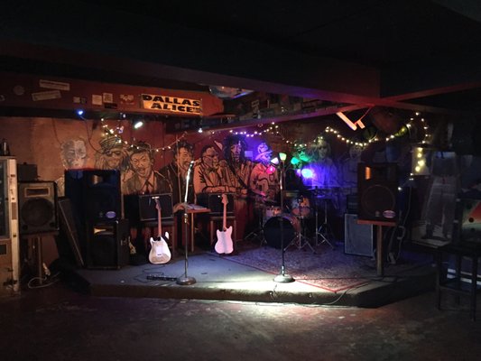 AIR DEVIL’S INN - Updated January 2026 - 42 Photos & 28 Reviews - 2802 ...