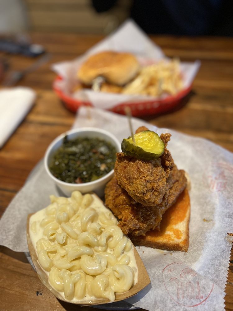 TUMBLE 22 - Updated January 2025 - 372 Photos & 372 Reviews - 2304 Lake ...