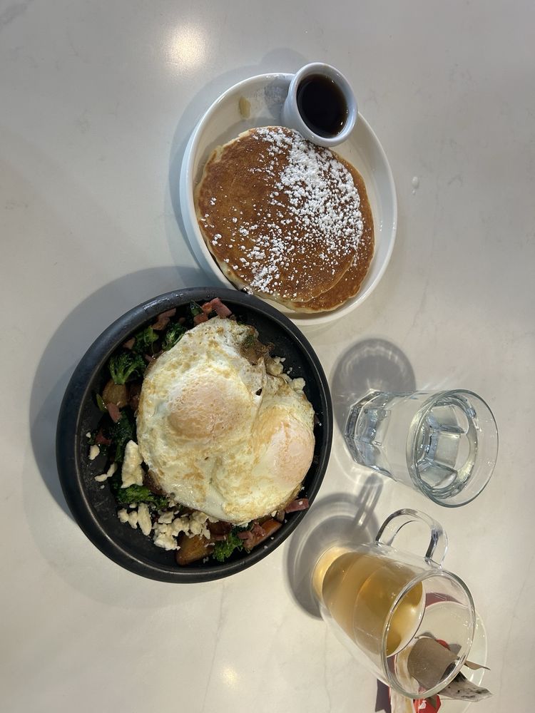 CHICAGO WAFFLES - Updated October 2025 - 59 Photos & 22 Reviews - 4768 ...