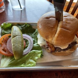 THE BURGER SALOON - Updated December 2025 - 534 Photos & 688 Reviews ...