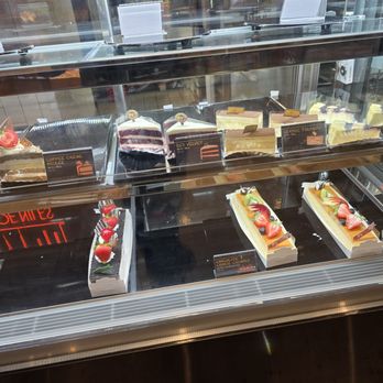 85°C BAKERY CAFE-NILES - Updated December 2025 - 410 Photos & 99 ...