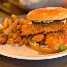 THE WREN - Updated December 2025 - 165 Photos & 244 Reviews - 1382 ...