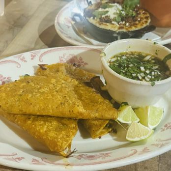 XACO TACO - Updated March 2025 - 866 Photos & 615 Reviews - 370 ...