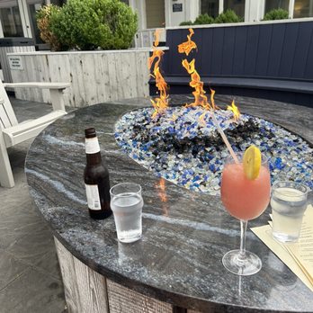 THE BLUE HEN - Updated June 2025 - 224 Photos & 151 Reviews - 33 ...