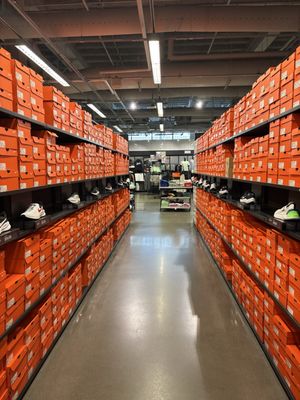 NIKE COMMUNITY STORE - DETROIT - Updated December 2025 - 44 Photos & 44 ...