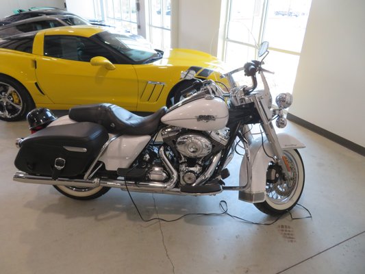 AUSTIN E AUTOS - Updated December 2025 - 38 Photos & 139 Reviews - 501 ...