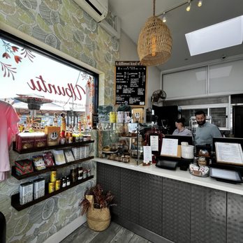 UBUNTU THE GREATEST NEIGHBORHOOD CAFÈ - Updated May 2024 - 1659 Photos ...