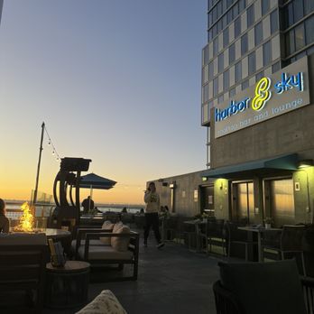 HARBOR & SKY ROOFTOP BAR AND LOUNGE - Updated July 2024 - 128 Photos ...