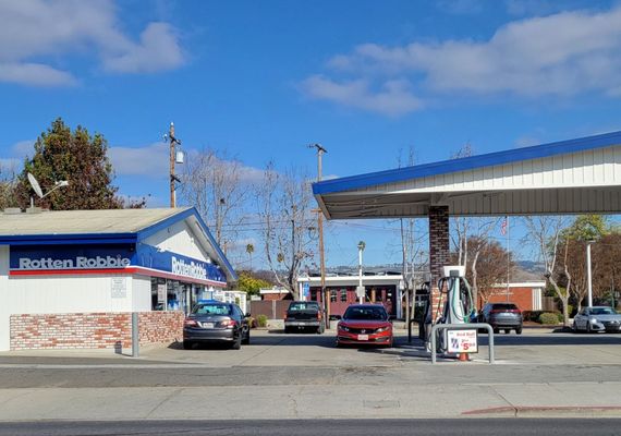 ROTTEN ROBBIE - Updated December 2025 - 22 Photos & 17 Reviews - 27814 ...