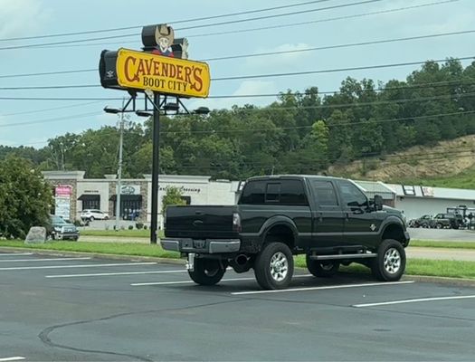 CAVENDER’S BOOT CITY - Updated May 2024 - 1970 Winfield Dunn Pkwy ...